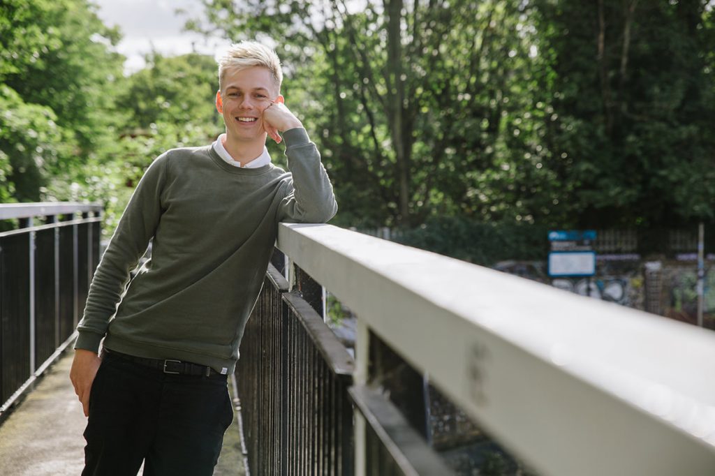 BBC Bitesize - natural light portraits photography - Daniel Lipinski ...